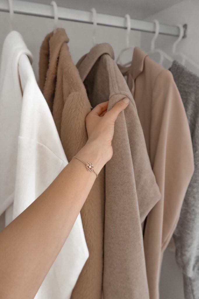 An Easy To Follow Guide To Building A Minimalist Wardrobe