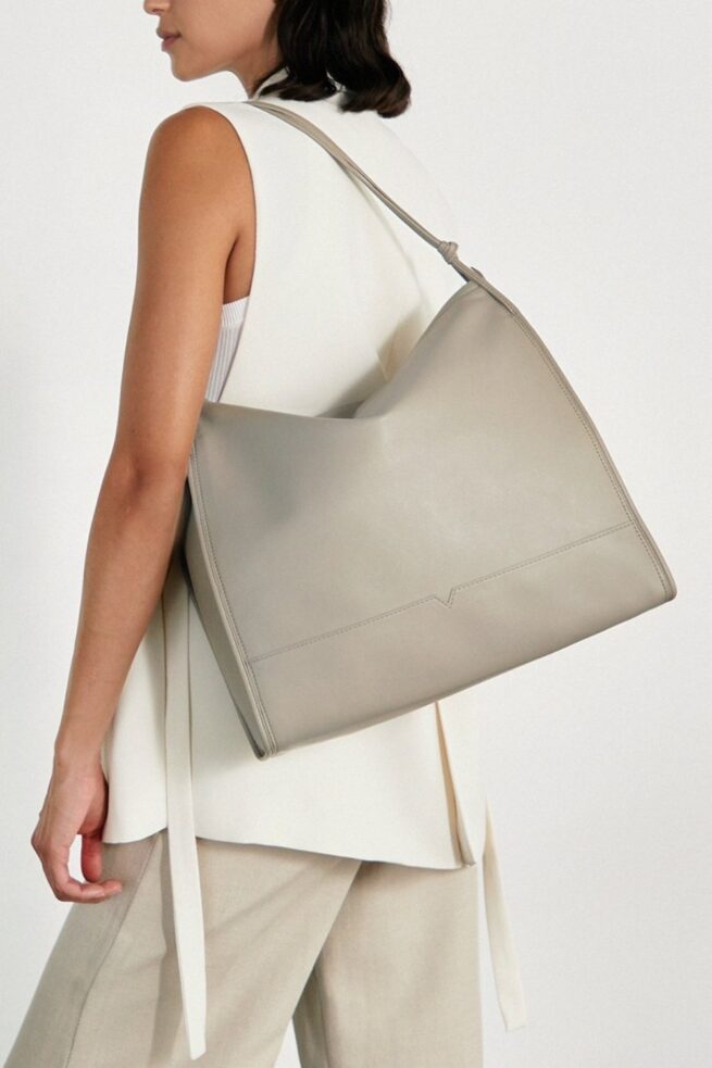 These Minimalist Bags Are Made To Last And Worth The Money