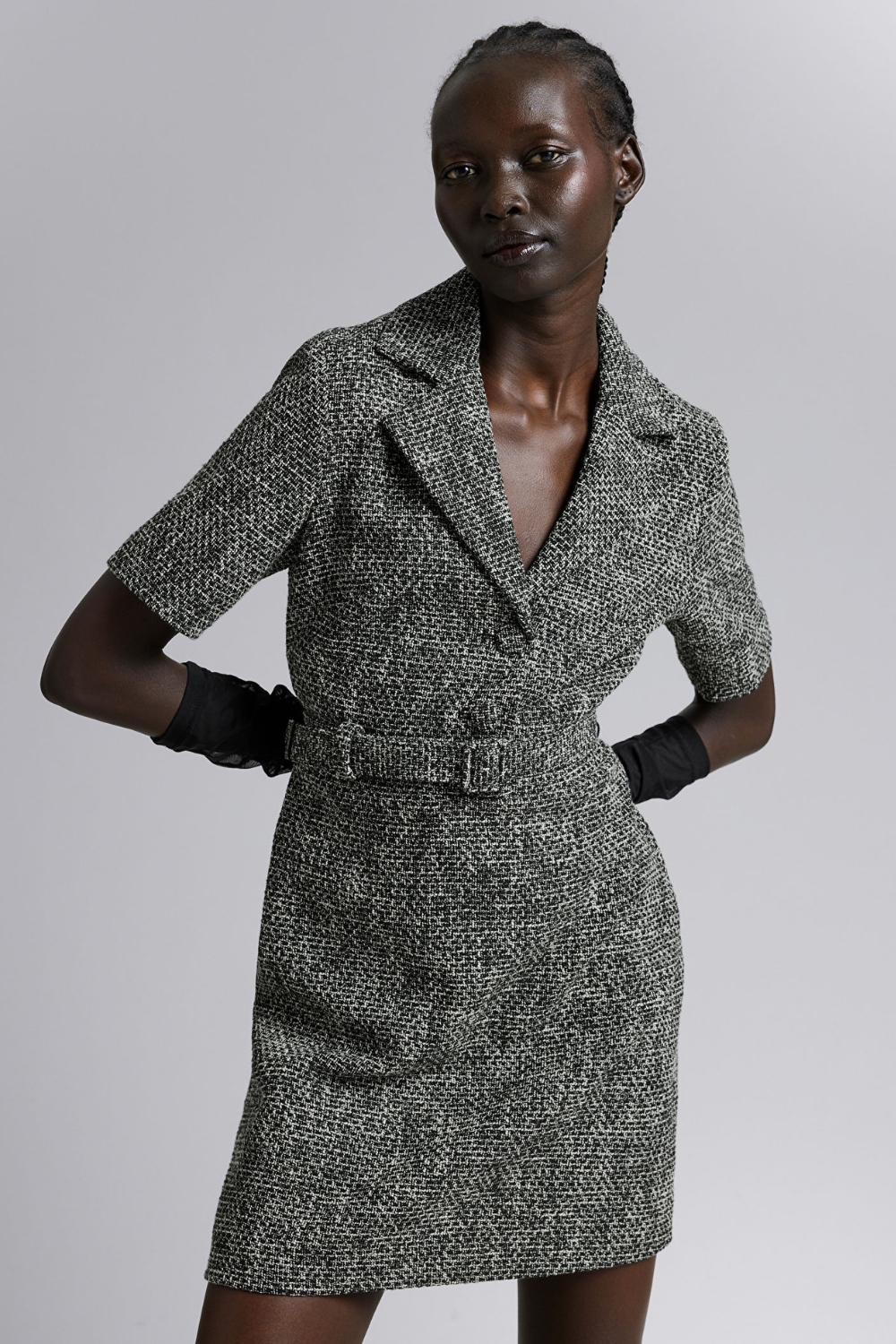 12 Chic Minimalist Dresses Perfect For New Year’s Eve