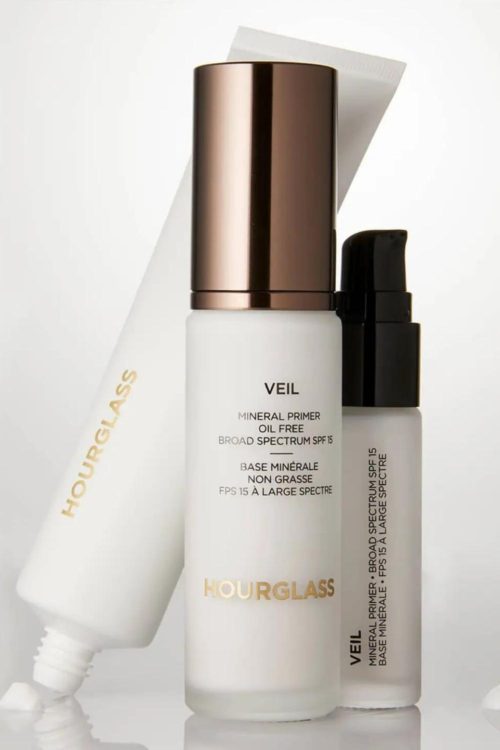 Best Minimalist Makeup Brands For A Naturally Beautiful Look