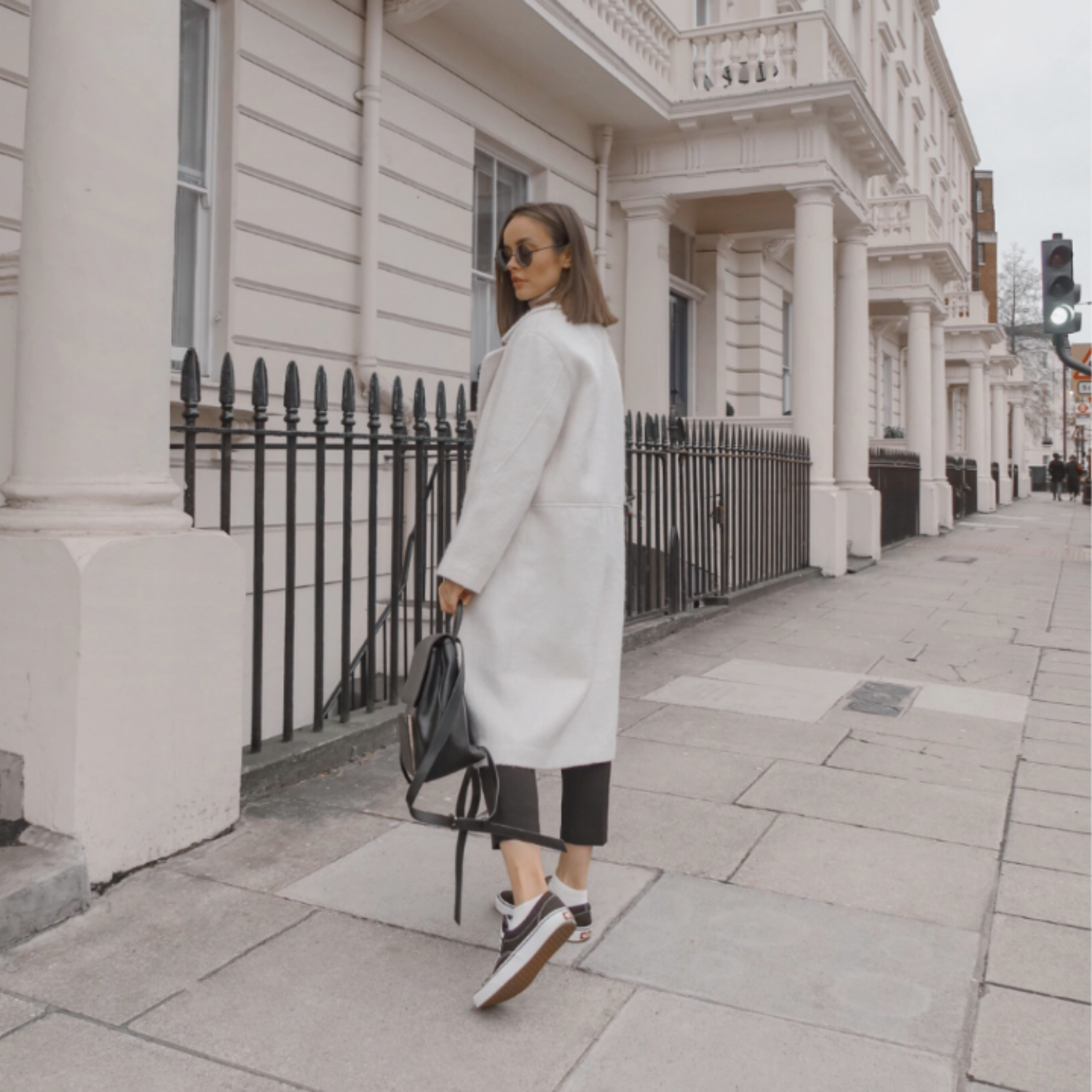 15 Insanely Good Capsule Wardrobe Brands For Every Budget