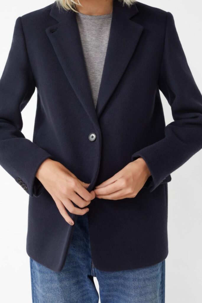 15 Minimalist Clothing Pieces Every Minimalist Needs
