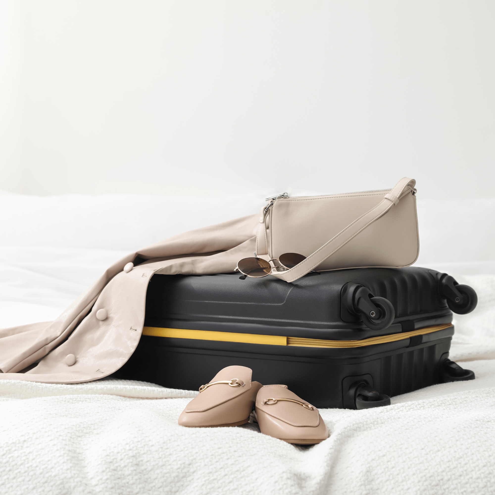 7 Easy To Recreate Travel Outfits To Get You Jet Setting In Style ...