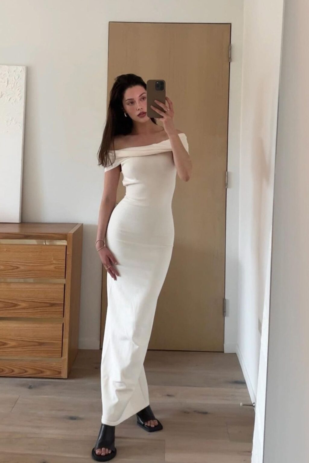 15 Classy First Date Outfits Guaranteed To WOW Him