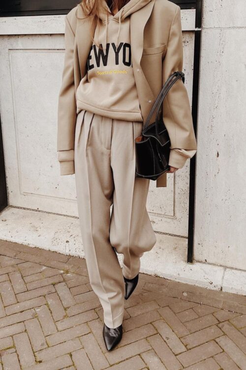 12 Chic Hoodie Outfits For Women For A Cool Stylish Look | Style by Savina