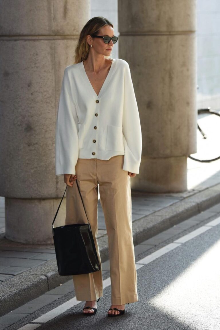 11 Best Job Interview Outfits: How To Dress For Success