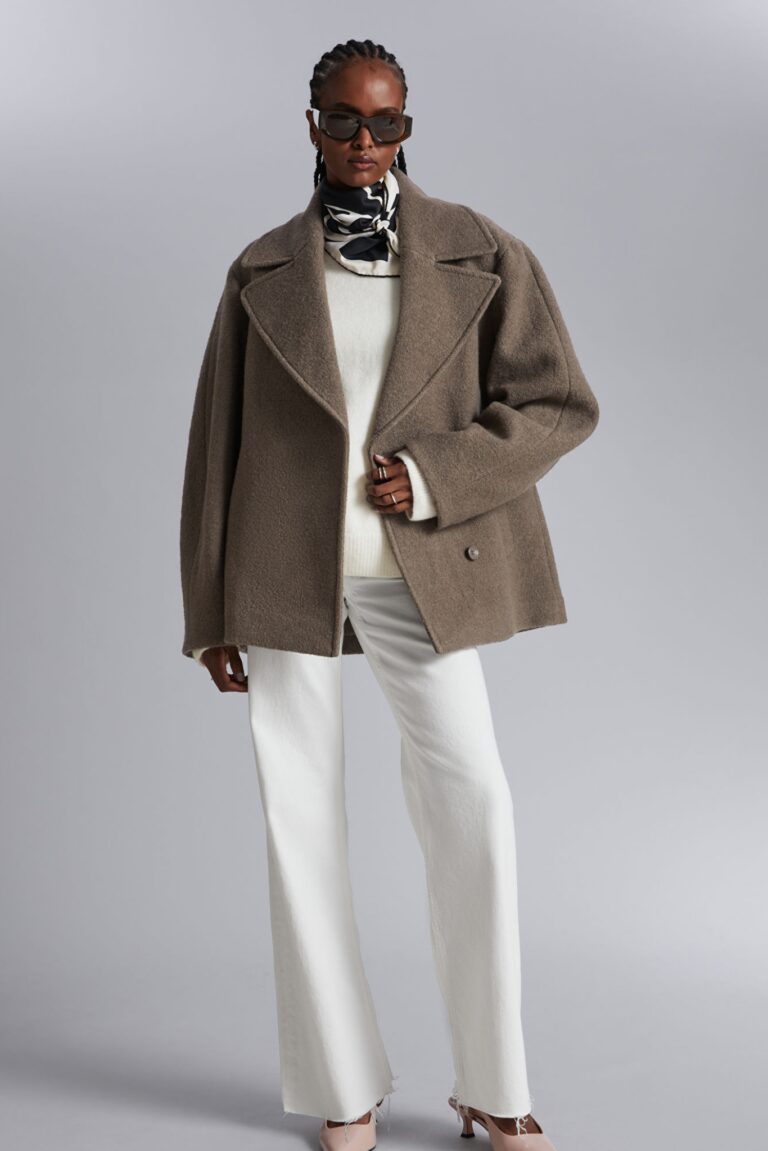 15 Insanely Good Capsule Wardrobe Brands For Every Budget