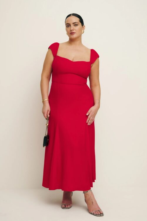 Best Dresses for Apple Shape That Fit Like a Dream