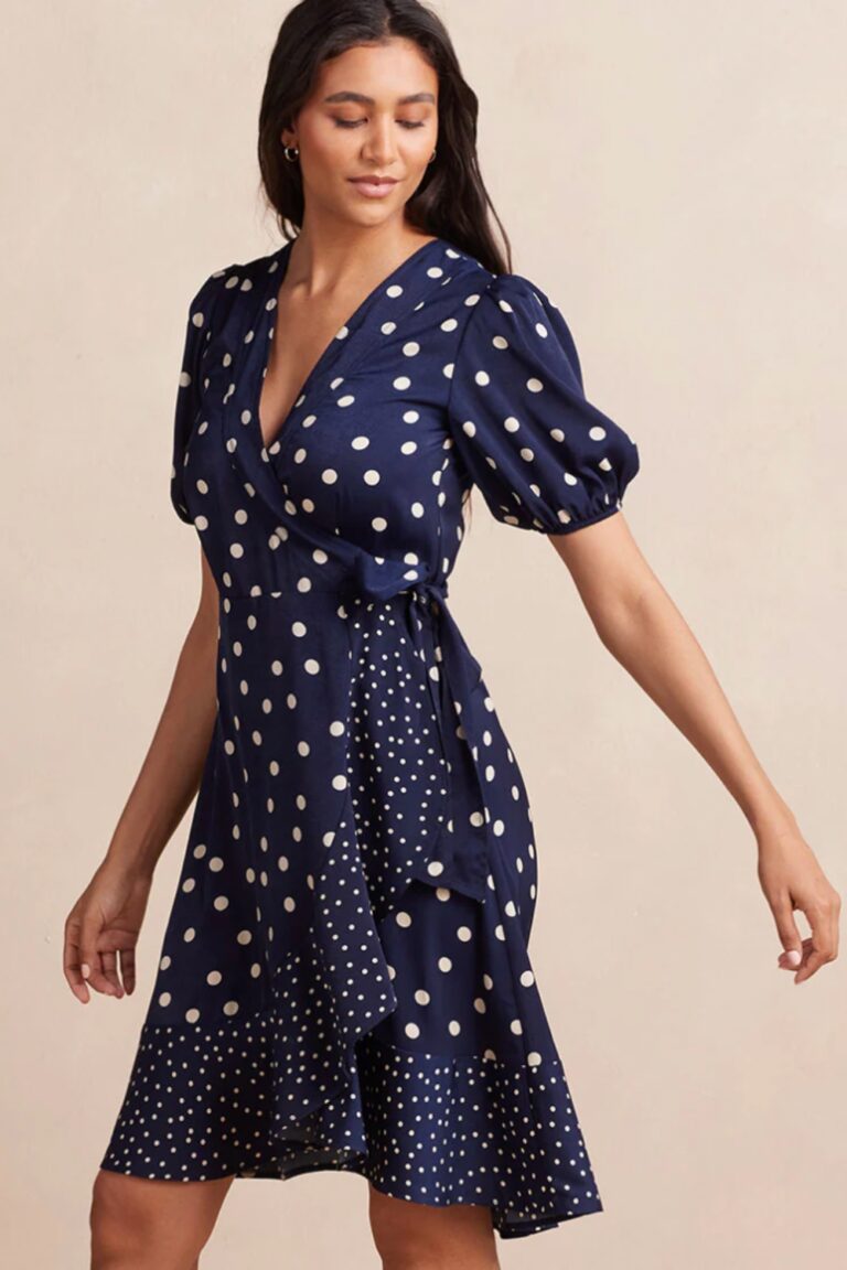 Best Dresses for Apple Shape That Fit Like a Dream